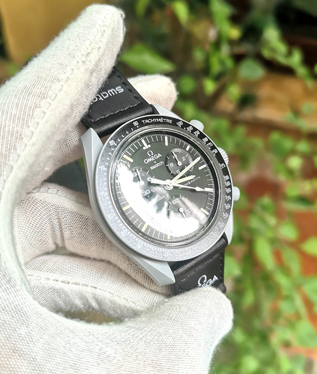 Đồng hồ Omega x Swatch Bioceramic MoonSwatch Mission to the Moon ...